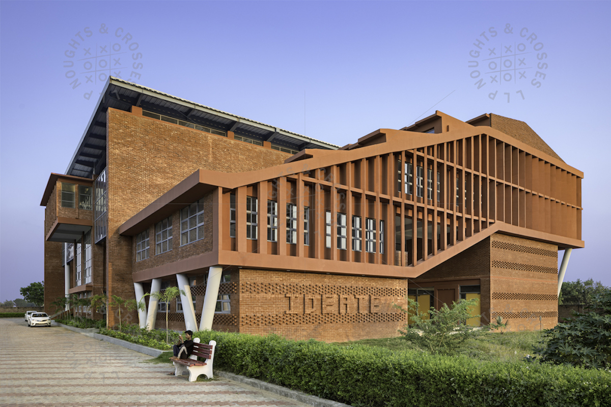 Top Government College for Btech: Fees, Admission, and Placements